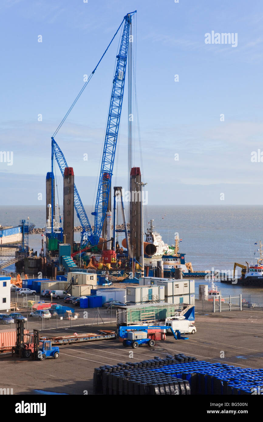 Channel wind farm hi-res stock photography and images - Alamy
