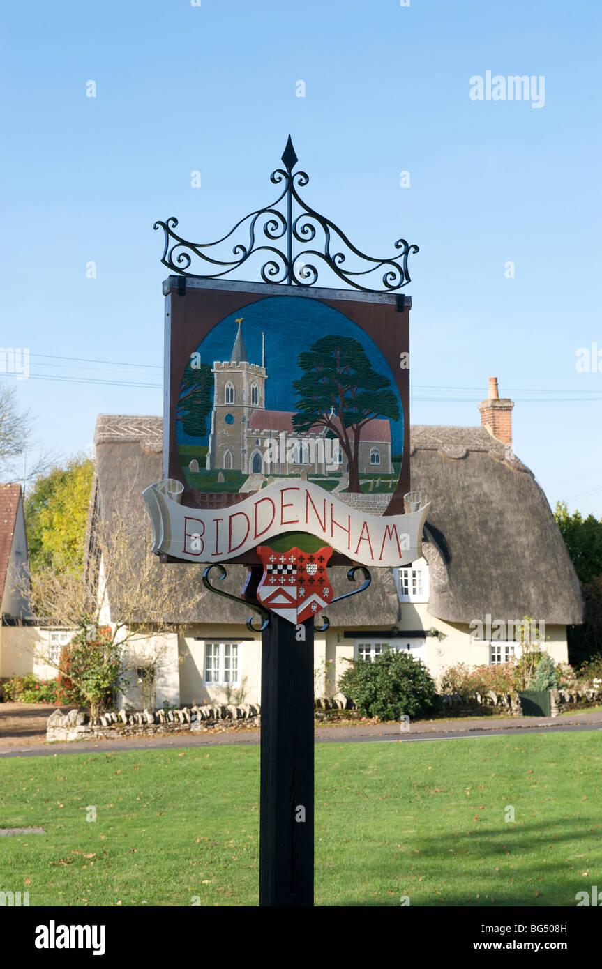London village hi-res stock photography and images - Alamy
