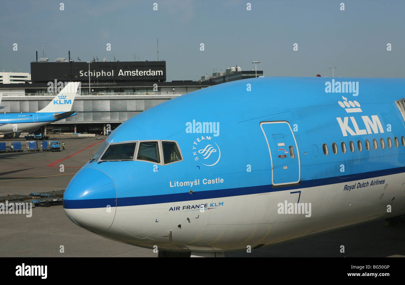 Klm plane hi-res stock photography and images - Alamy