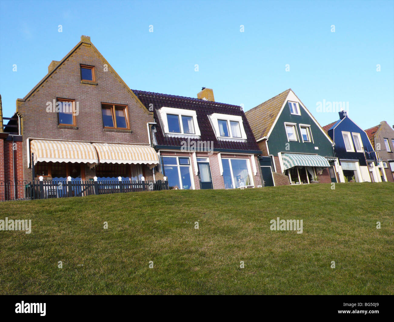 Small village hi-res stock photography and images - Alamy