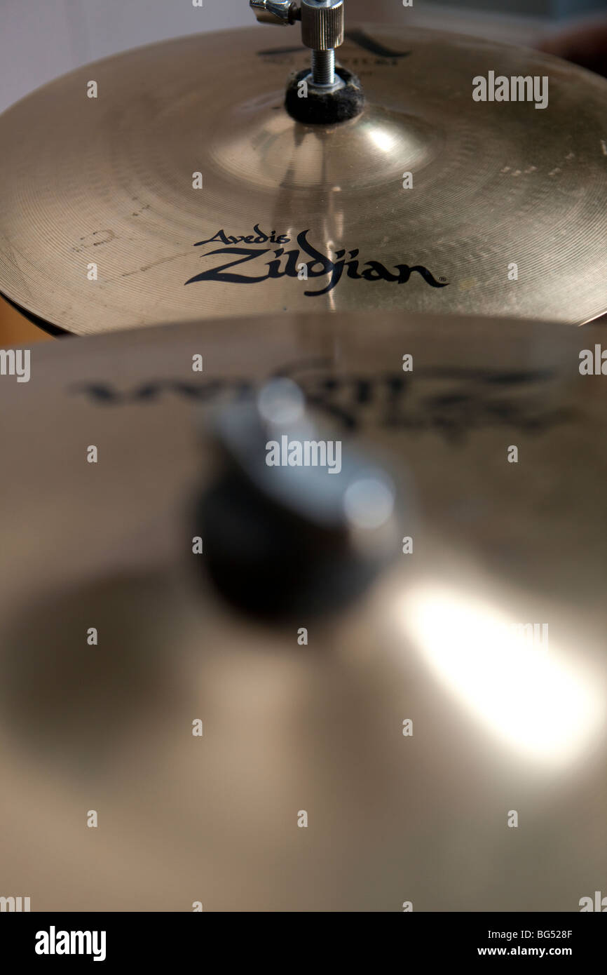 Cymbals hi-res stock photography and images - Alamy