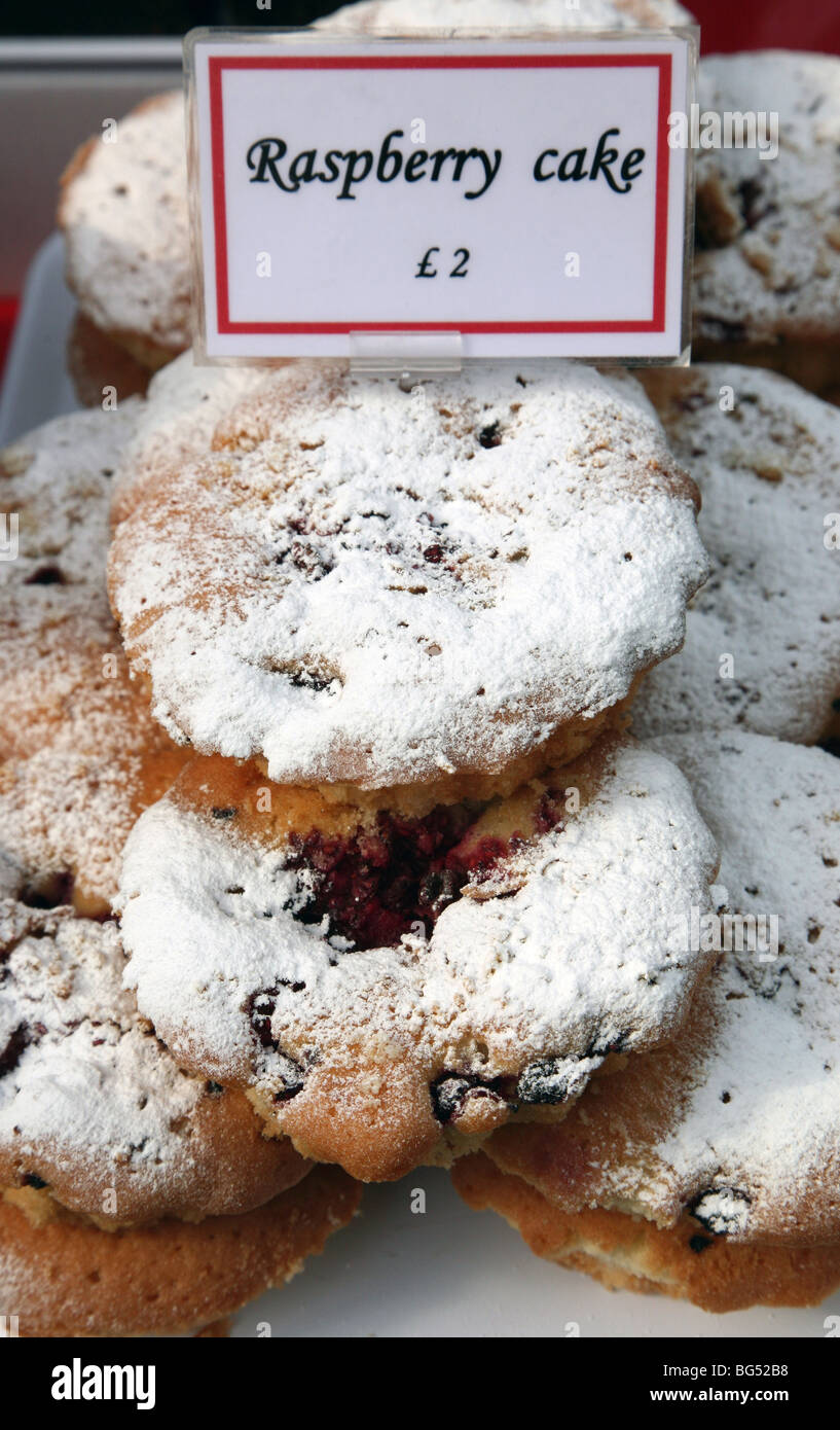 Borough market cake stall hi-res stock photography and images - Alamy