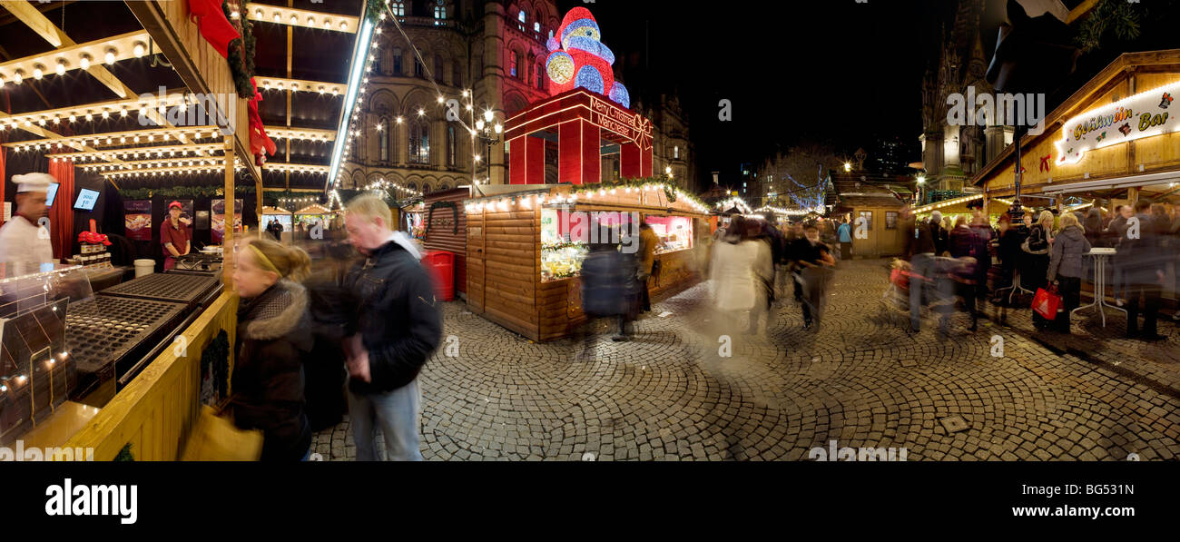 Christmas market, Albert Square, Manchester UK Stock Photo - Alamy