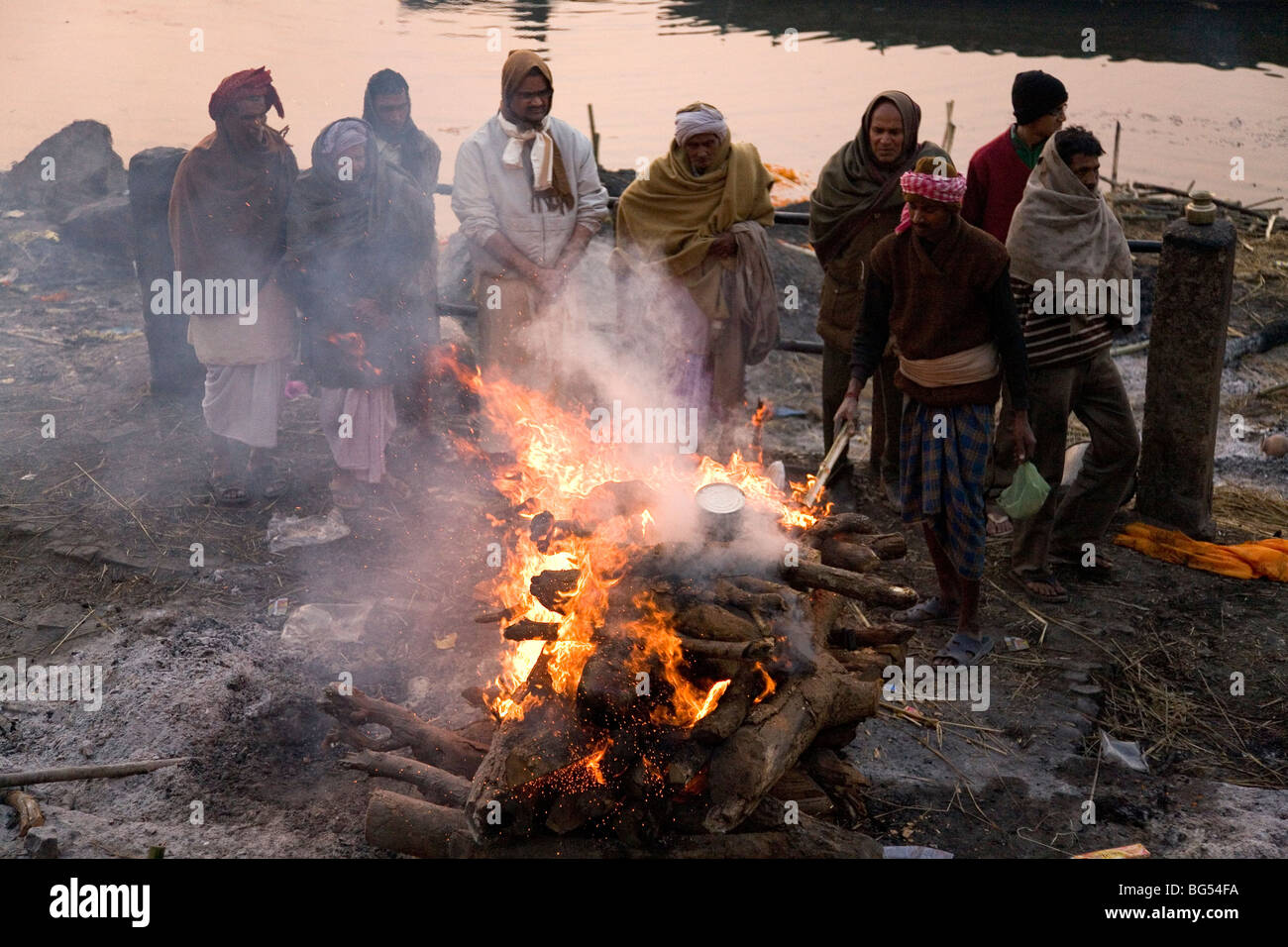 Indian cremation ceremony hi-res stock photography and images - Alamy