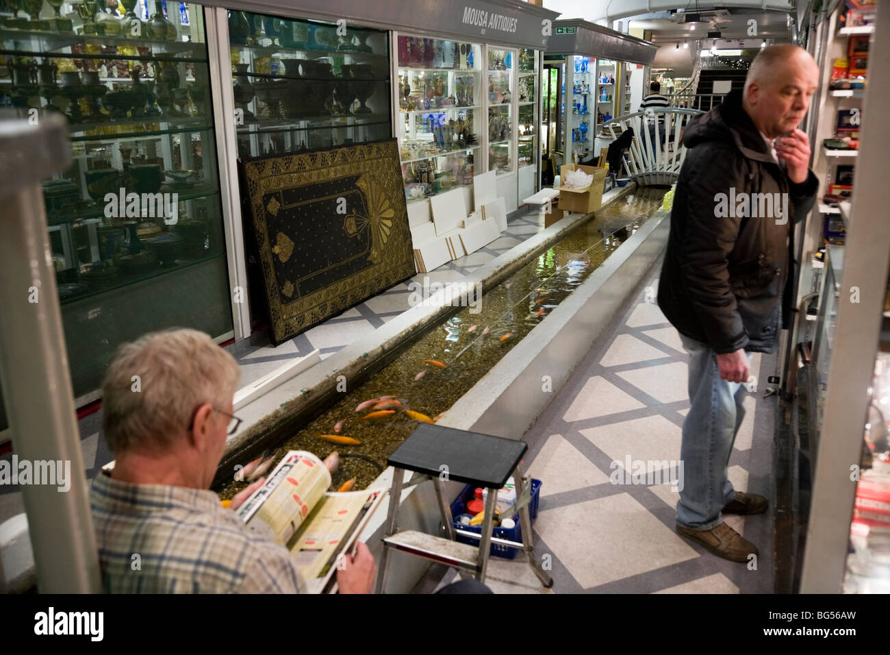 Grays antique markets hi-res stock photography and images - Alamy