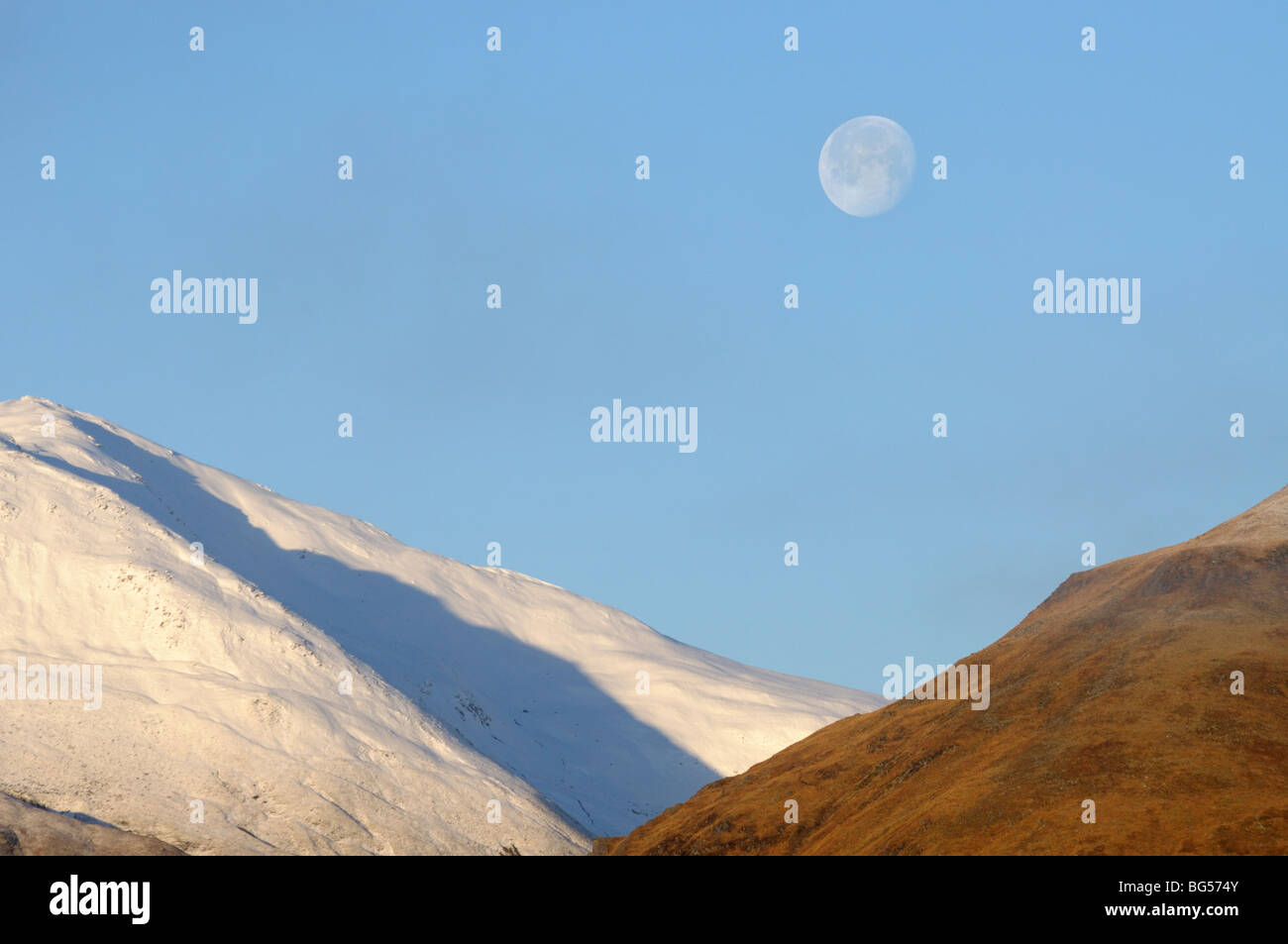 Highland moon hi-res stock photography and images - Alamy