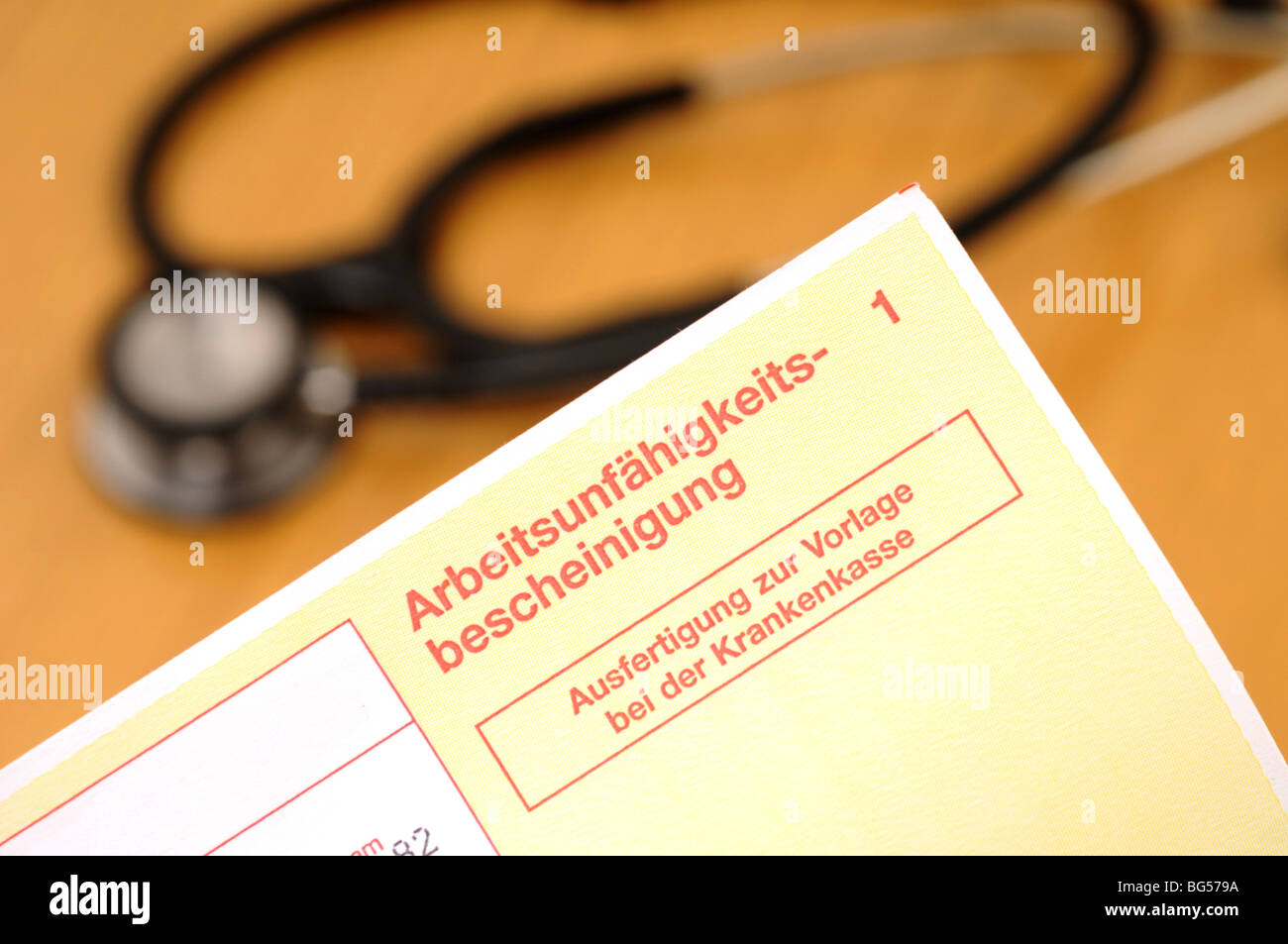 Gelber Zettel High Resolution Stock Photography and Images - Alamy