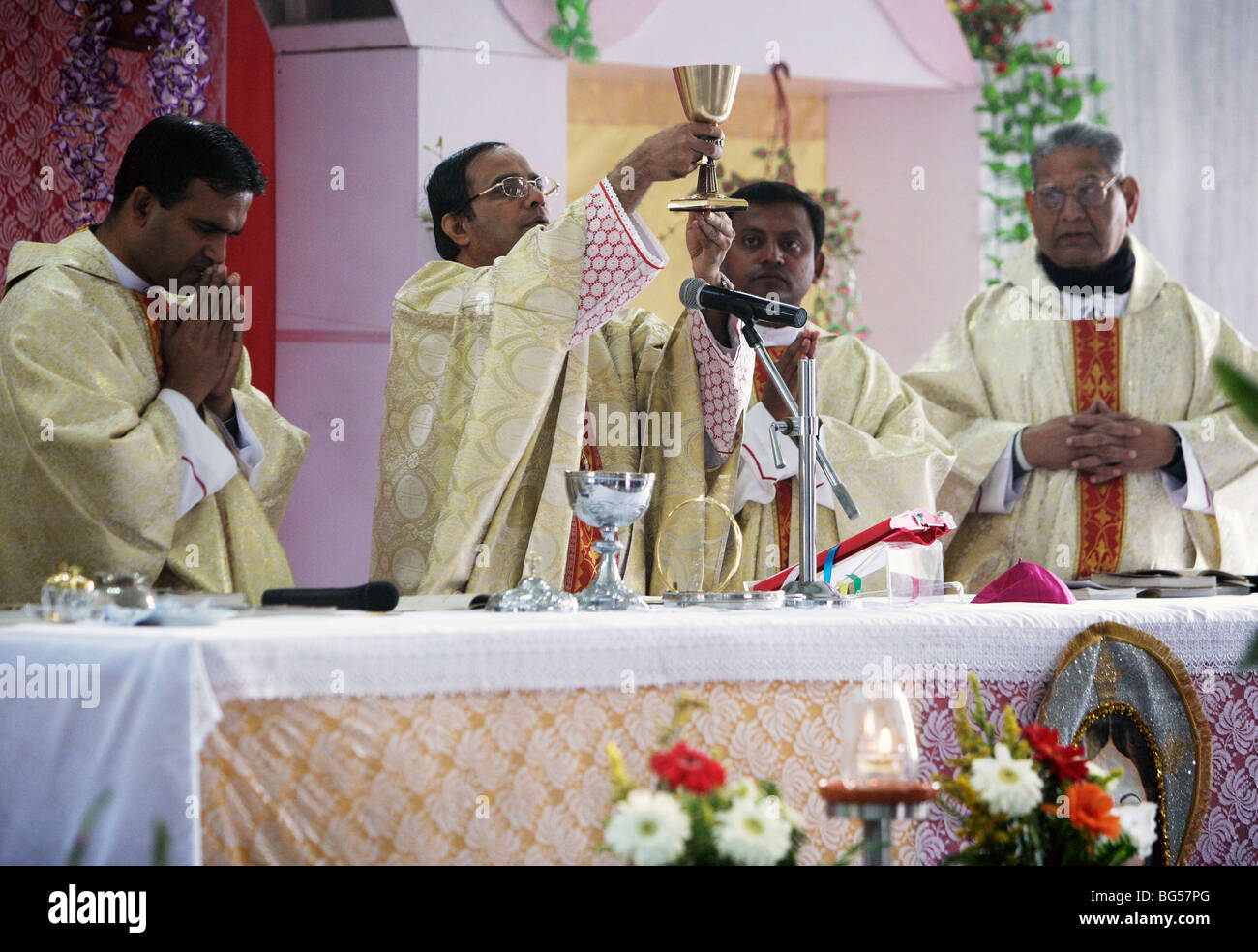 Holy communion during Sunday service in the roman catholic Cathedral ...