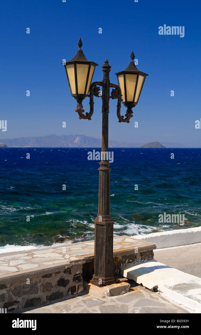 Street light on the beach hi-res stock photography and images - Alamy