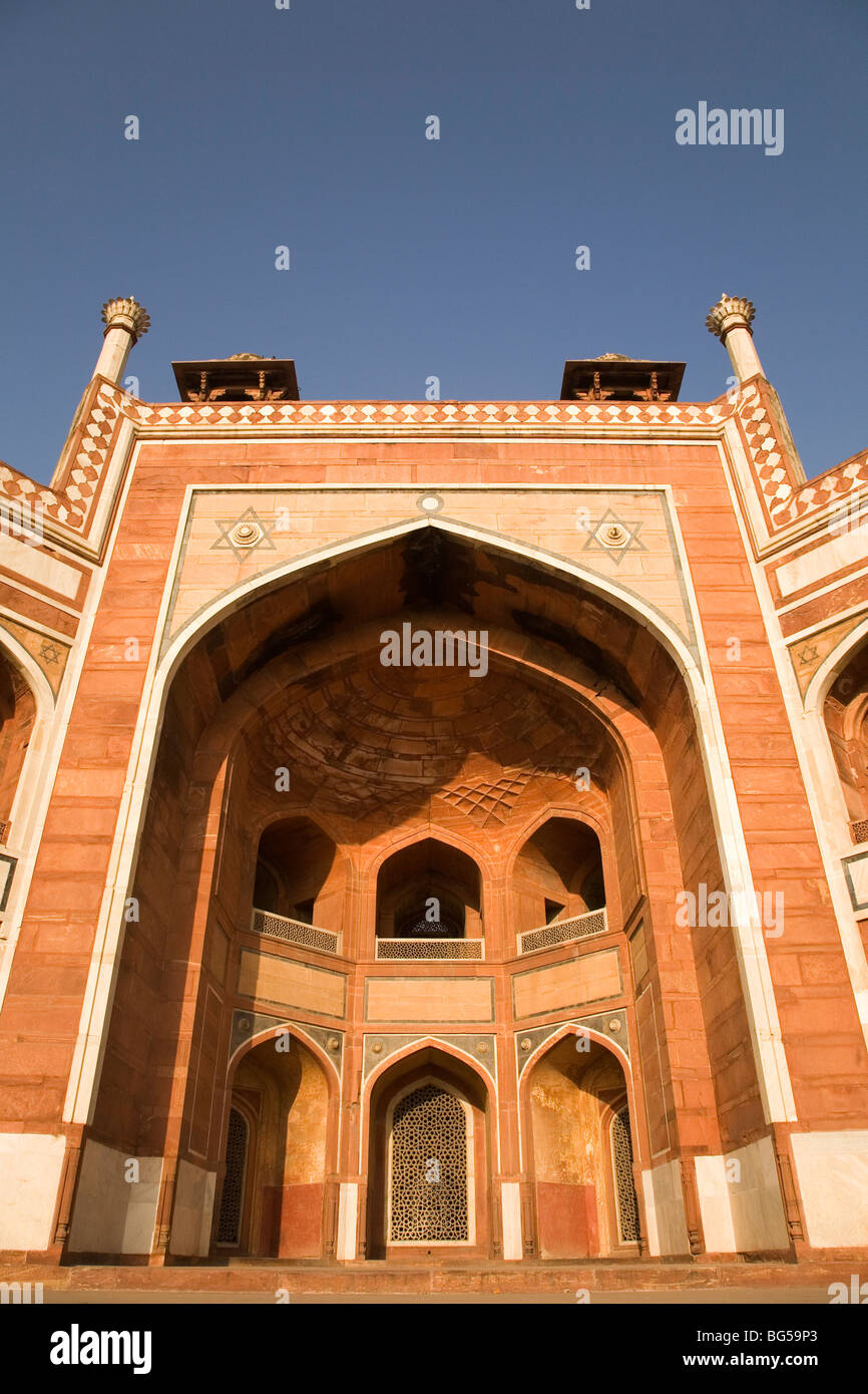 Entrance iwan hi-res stock photography and images - Alamy