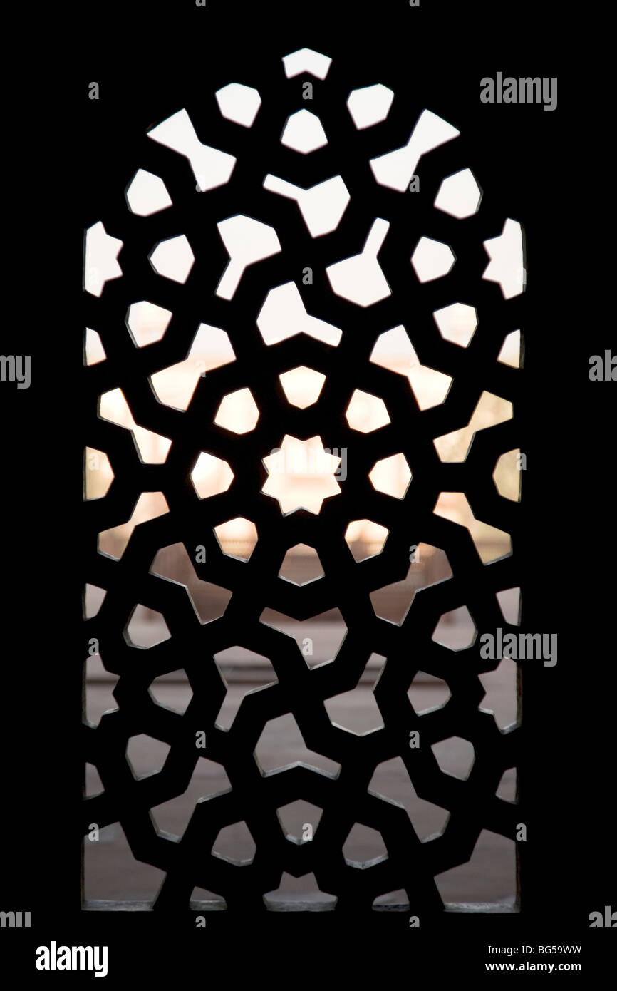 A jaali window in the chamber of Humayan's Tomb in Delhi, India ...