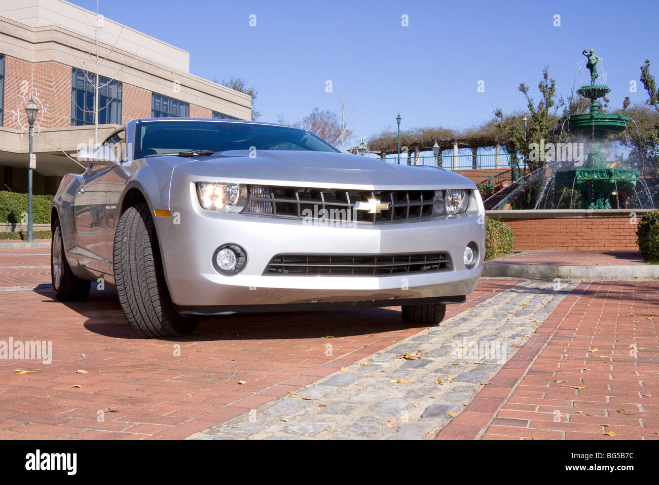 Chevrolet camaro hi-res stock photography and images - Alamy