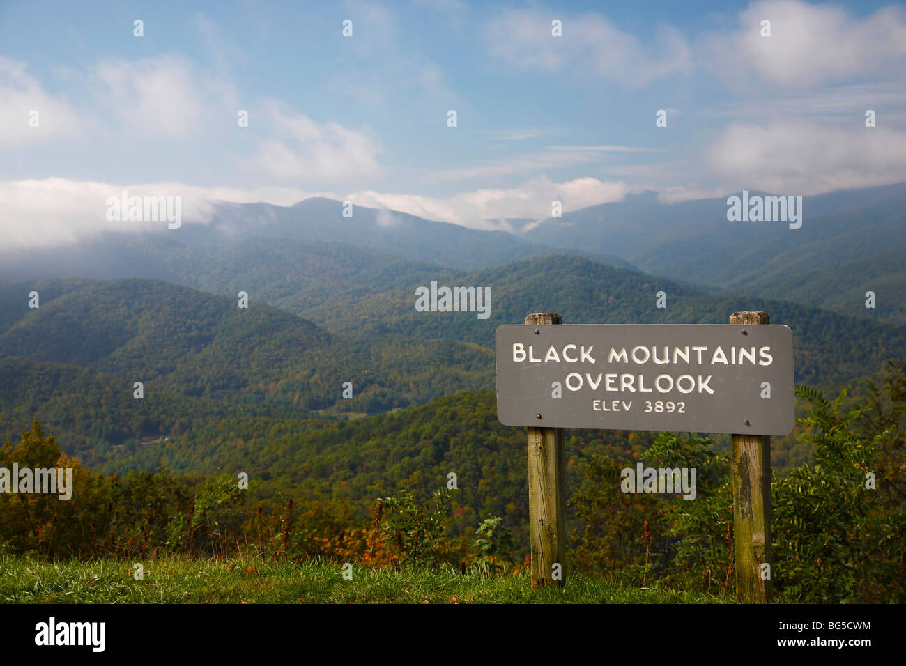 Blue ridge mountains view hi-res stock photography and images - Alamy