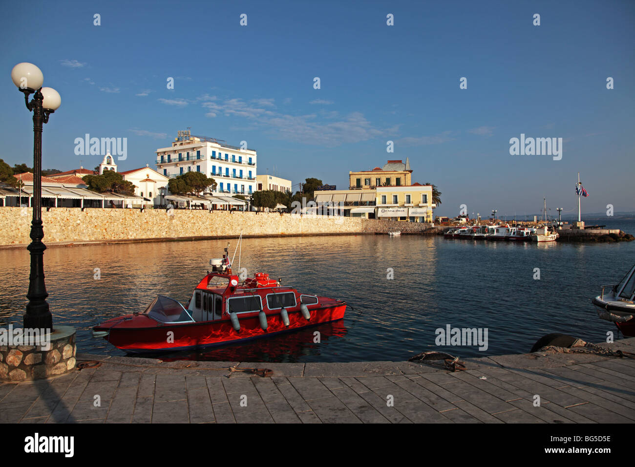 Spetsai harbour, Greece Stock Photo - Alamy