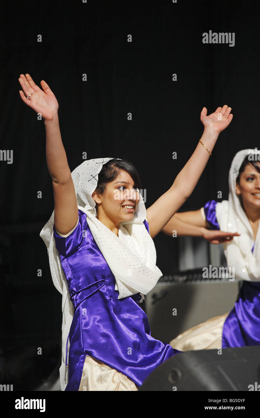 Bhangra, Punjabi folk dance Stock Photo - Alamy