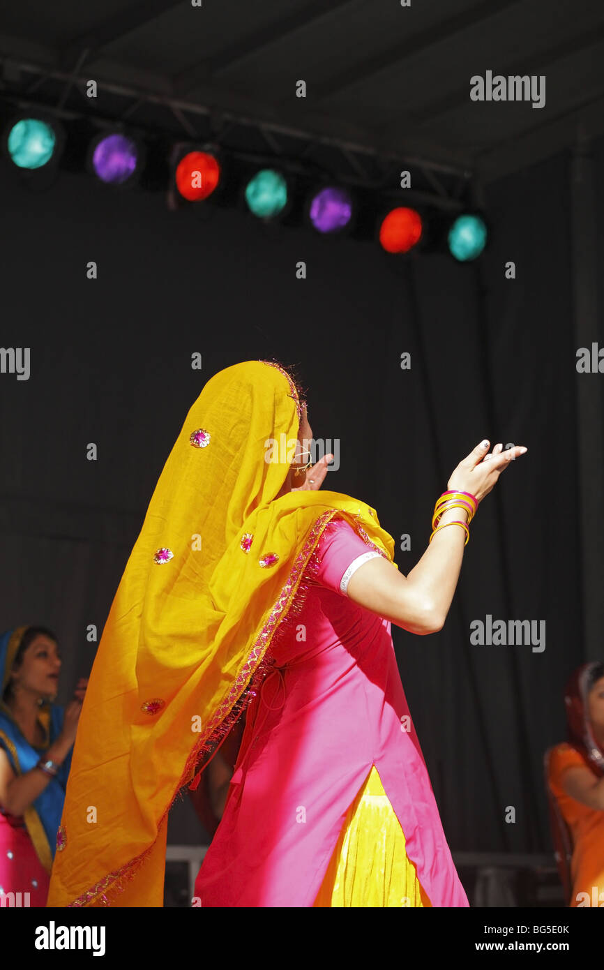 Bhangra traditional folk dance hi-res stock photography and images - Alamy