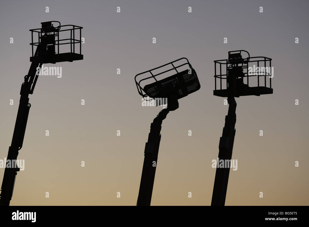 Use cherry picker hi-res stock photography and images - Alamy