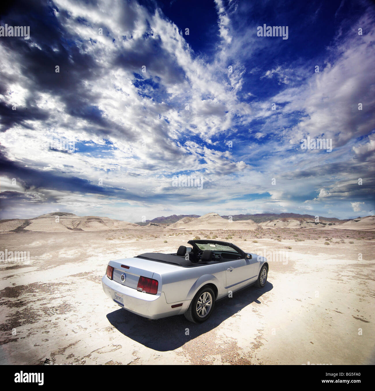 Convertable desert hi-res stock photography and images - Alamy