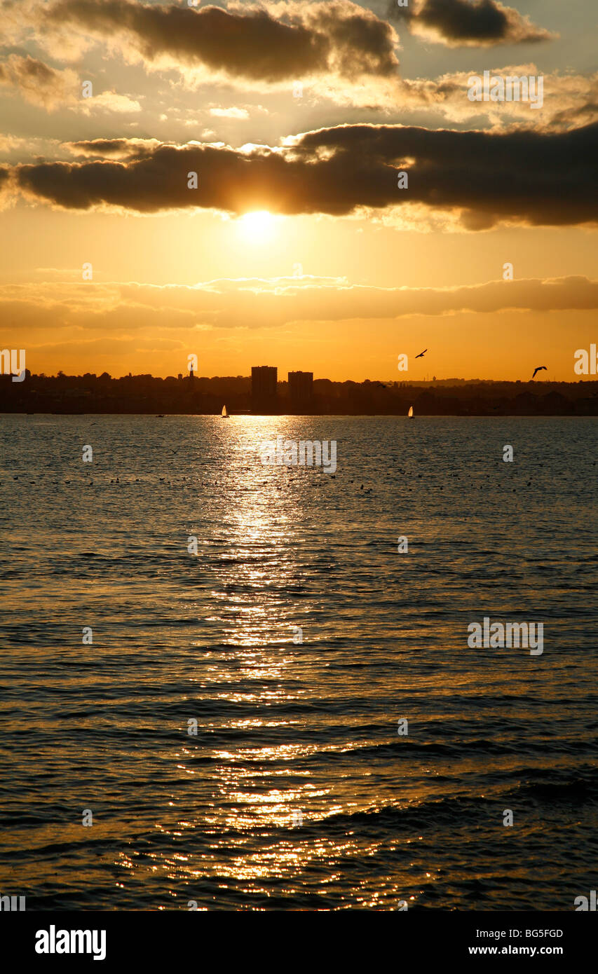 Erith thames hi-res stock photography and images - Alamy