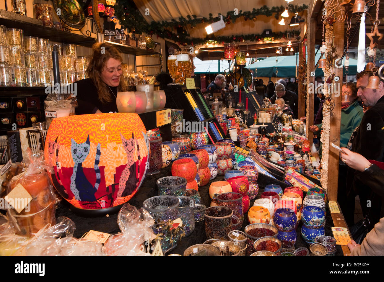 European holiday market glassware hi-res stock photography and images ...