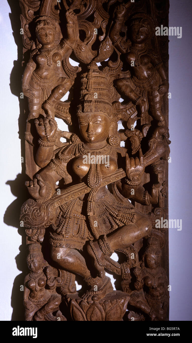 India, Crafts, Varanasi wood carving of voluptuous female musician ...
