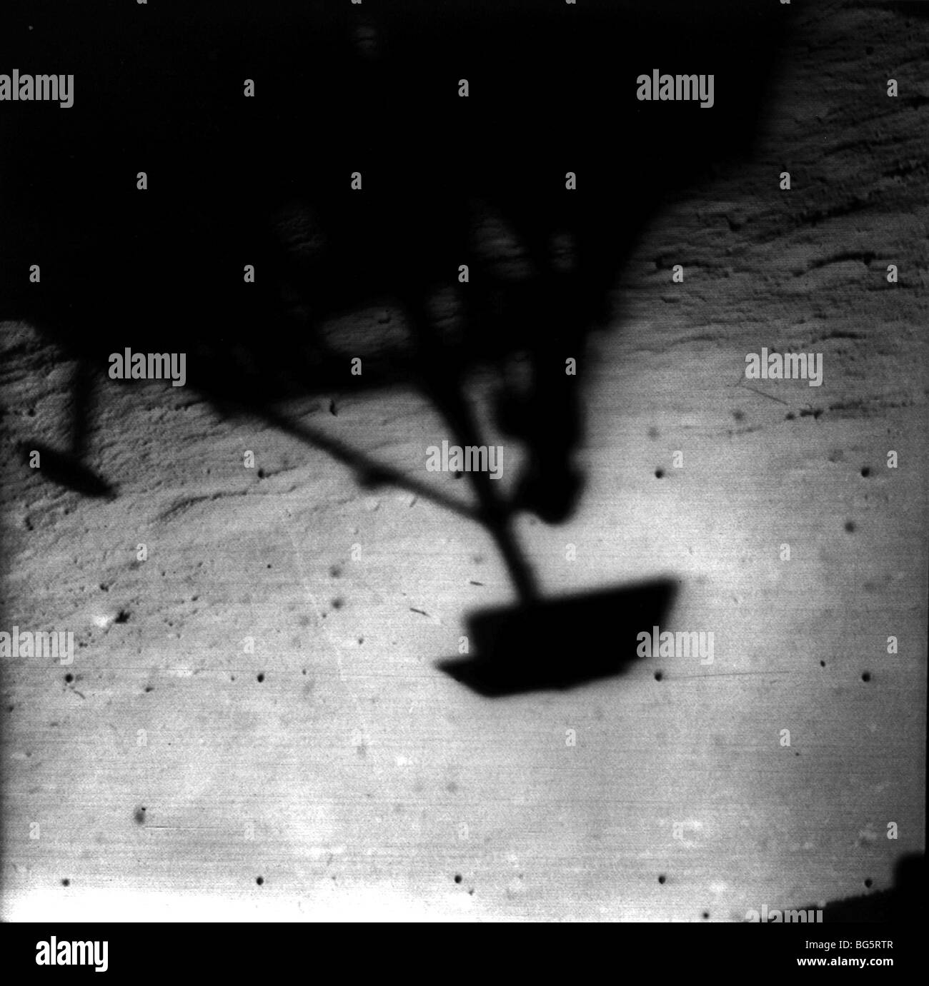 Lunar lander on moon hi-res stock photography and images - Alamy