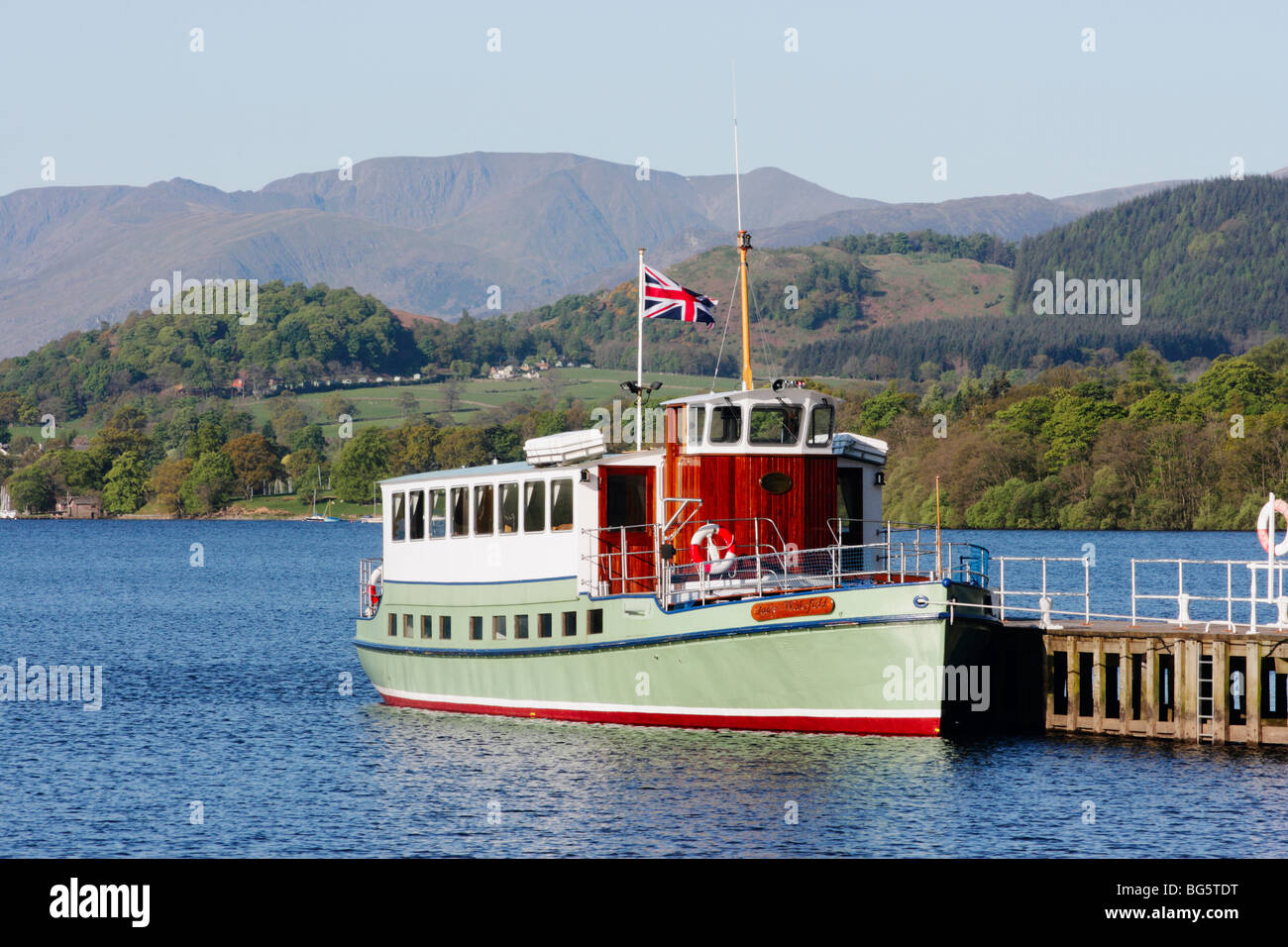 Steamer boat hi-res stock photography and images - Alamy
