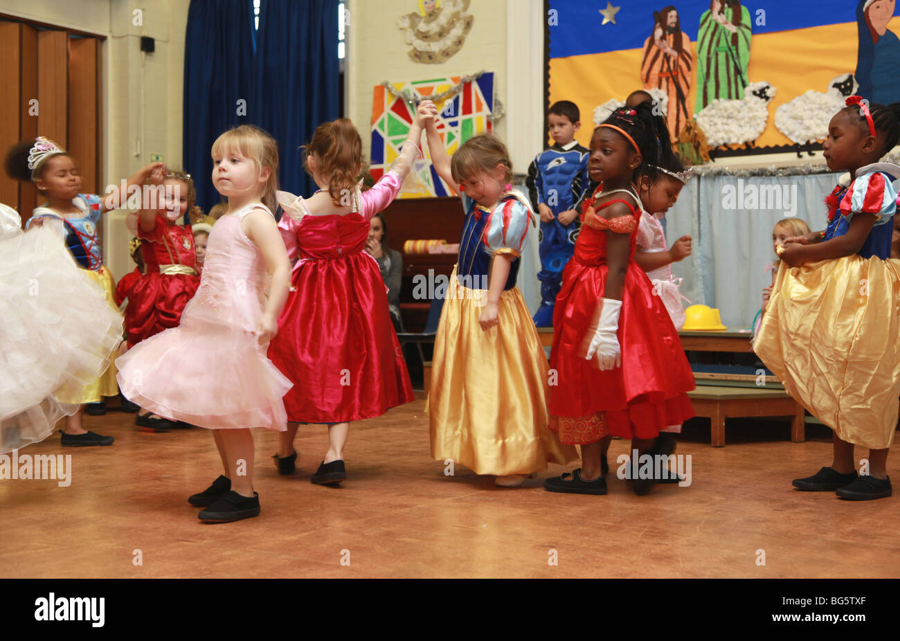 Children's Nativity Play Stock Photo - Alamy