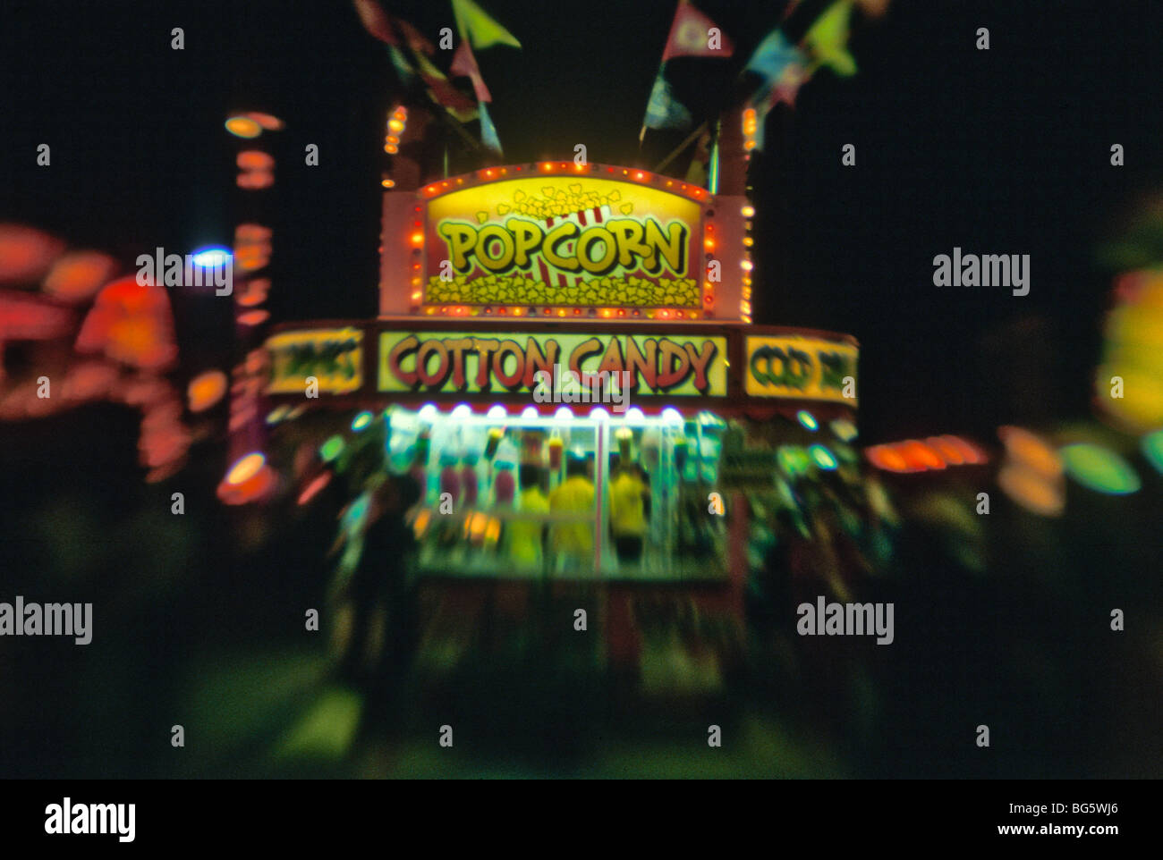 Fairgrounds food stands hi-res stock photography and images - Alamy