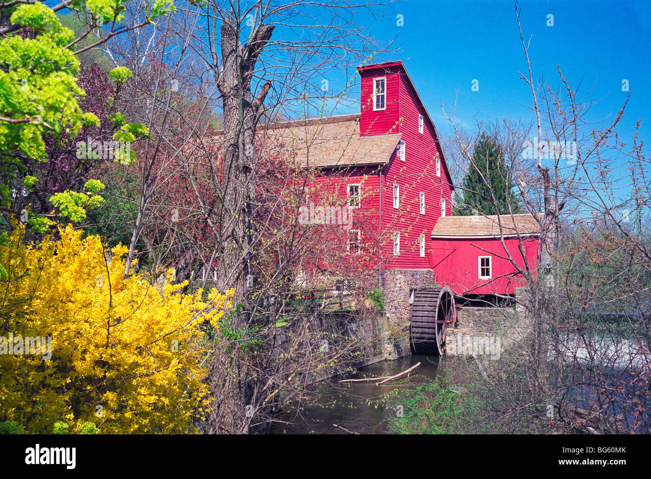 New waterwheel hi-res stock photography and images - Alamy