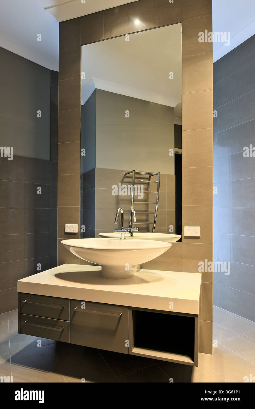 Bathroom mirror point house hi-res stock photography and images - Alamy