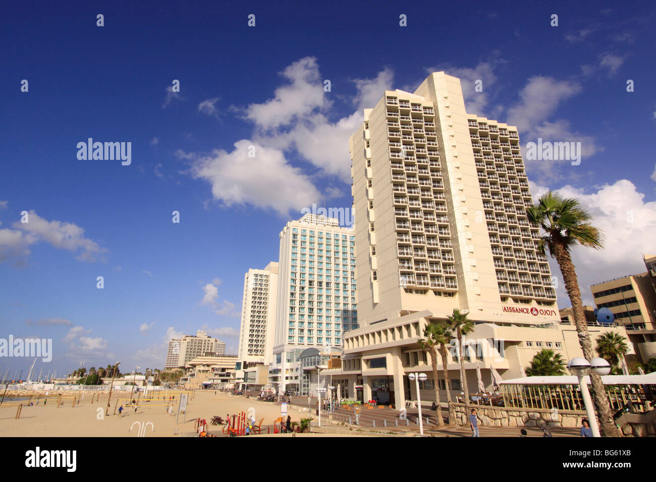 Israel, beachfront hotels in Tel Aviv Stock Photo - Alamy