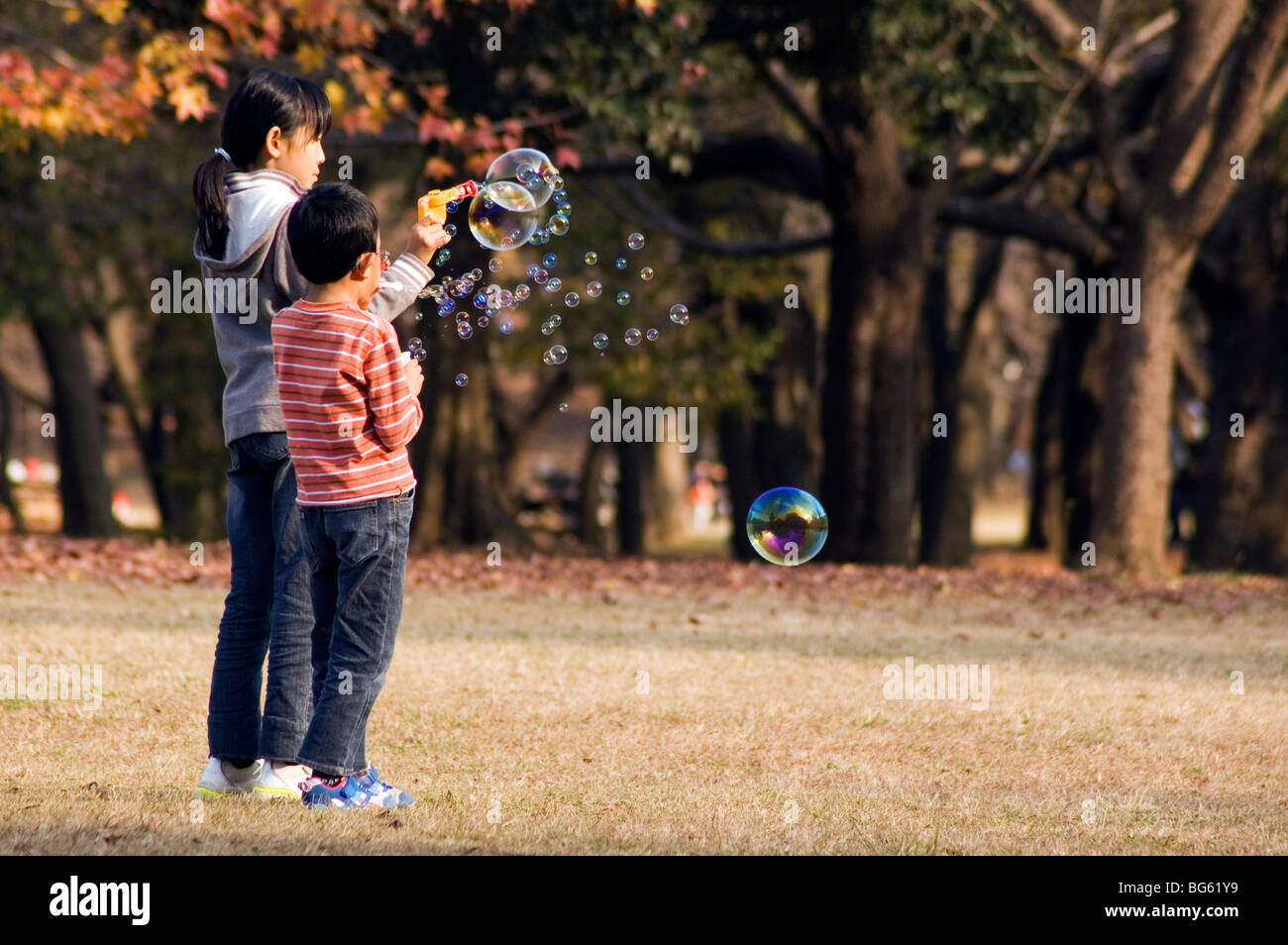 Kids having fun soap hi-res stock photography and images - Alamy