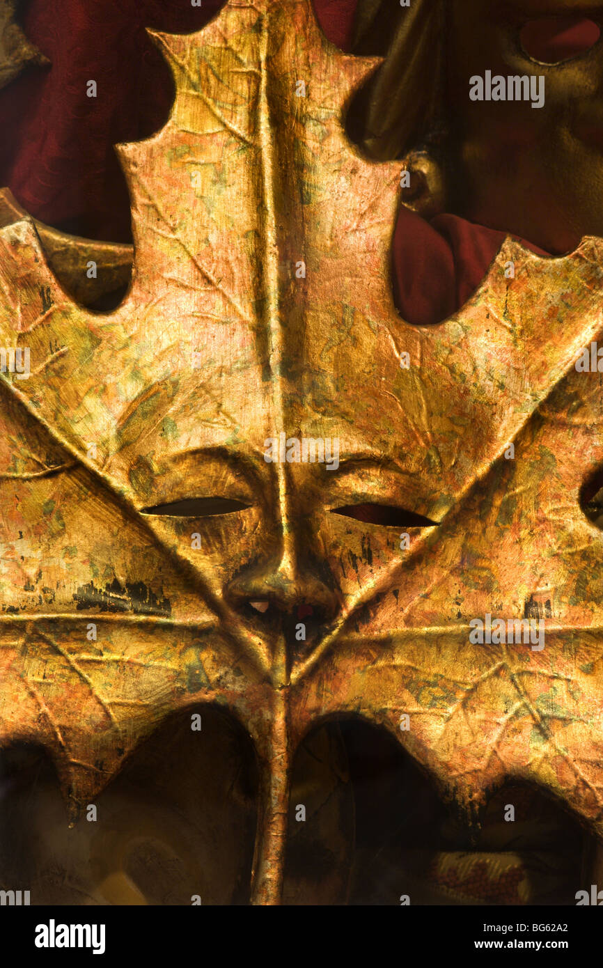gold leaf mask from venice Stock Photo - Alamy