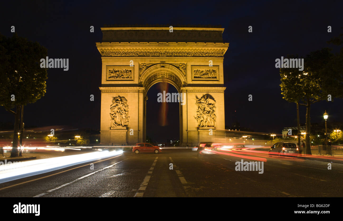triumph arch from paris - night Stock Photo - Alamy