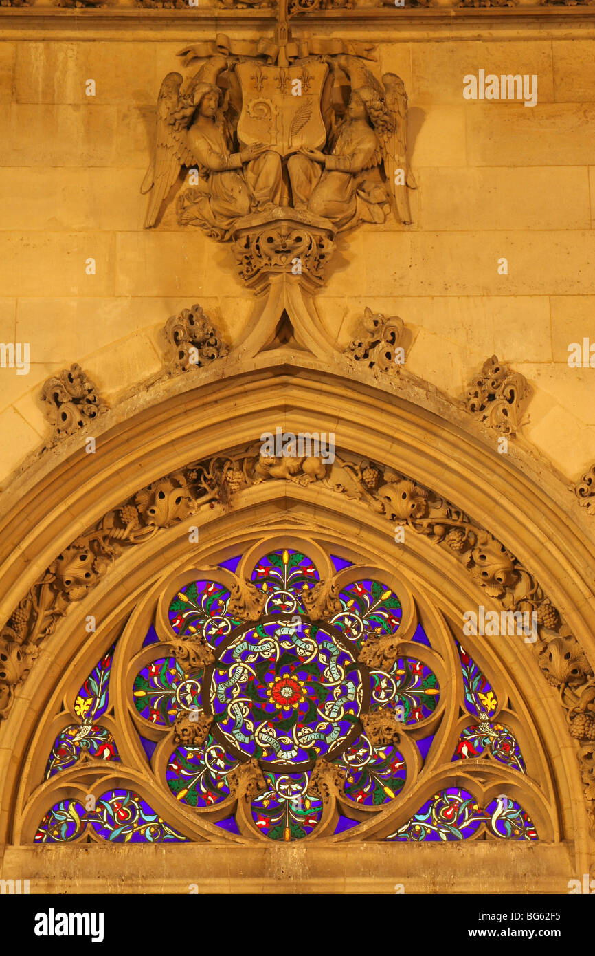 Gothic canopy hi-res stock photography and images - Alamy
