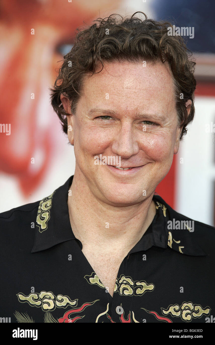 JUDGE REINHOLD THE SANTA CLAUSE 3: THE ESCAPE CLAUSE FILM PREMIERE ...