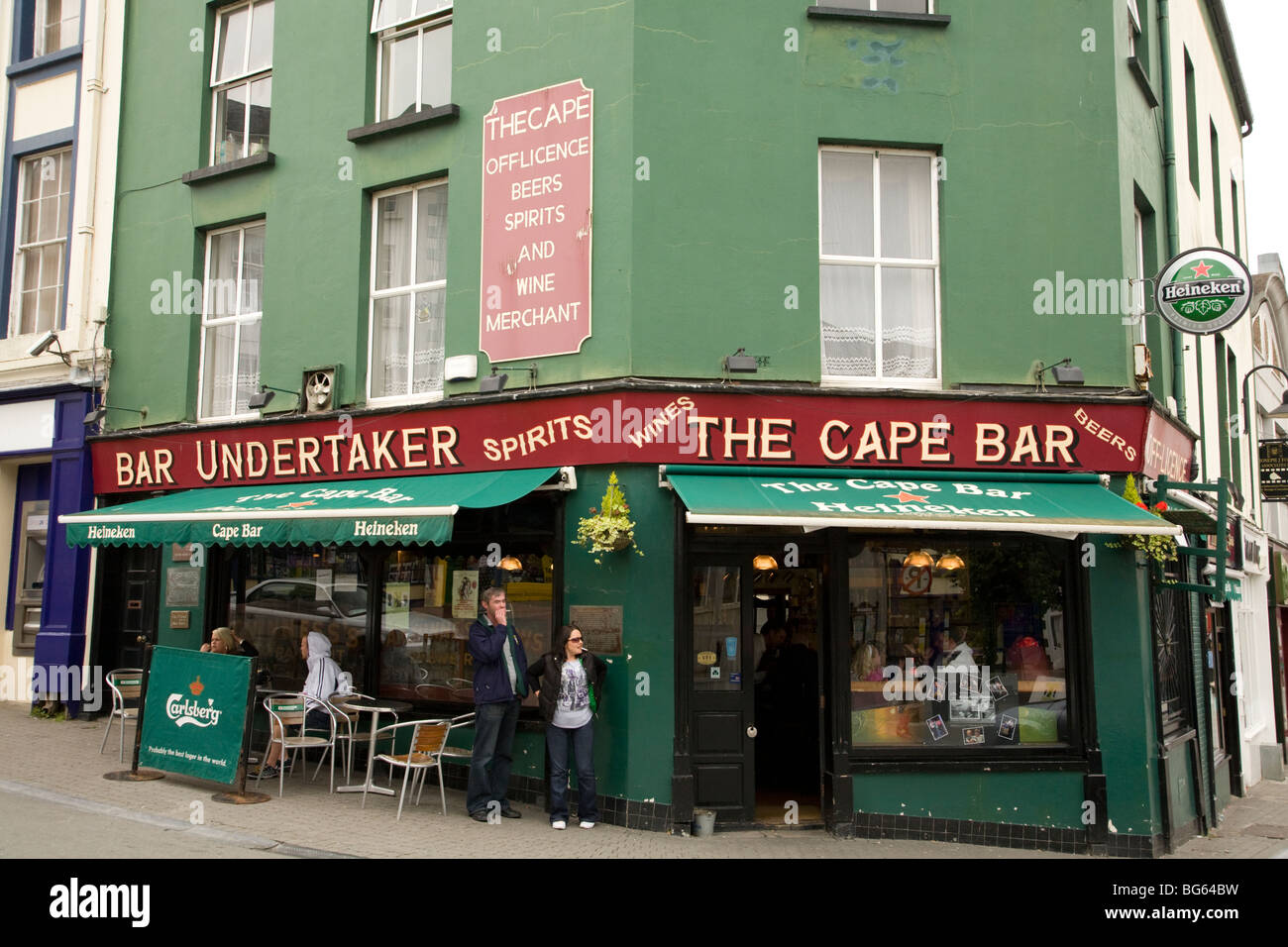 Ireland pubs undertaker hi-res stock photography and images - Alamy