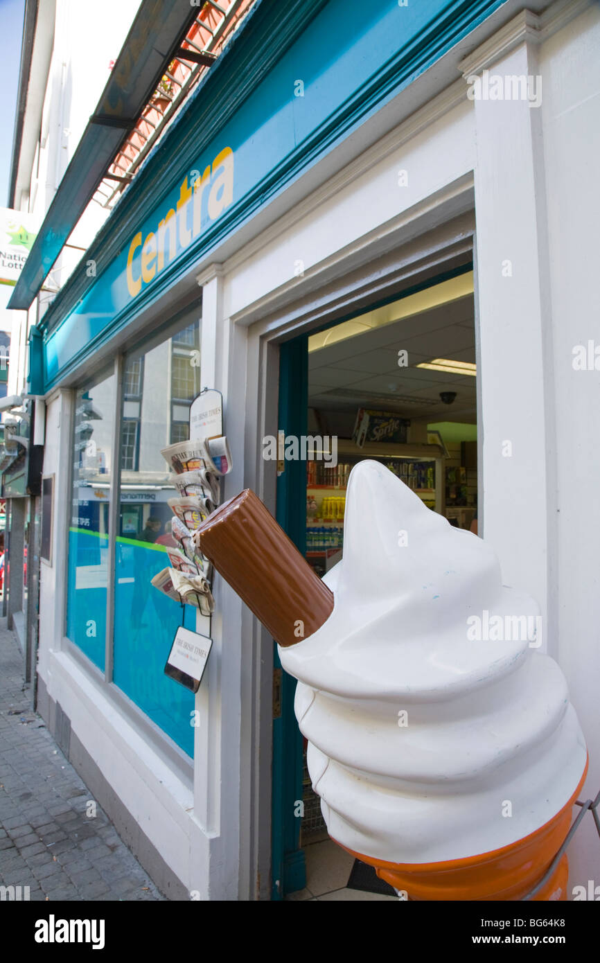 Centra shop hi-res stock photography and images - Alamy