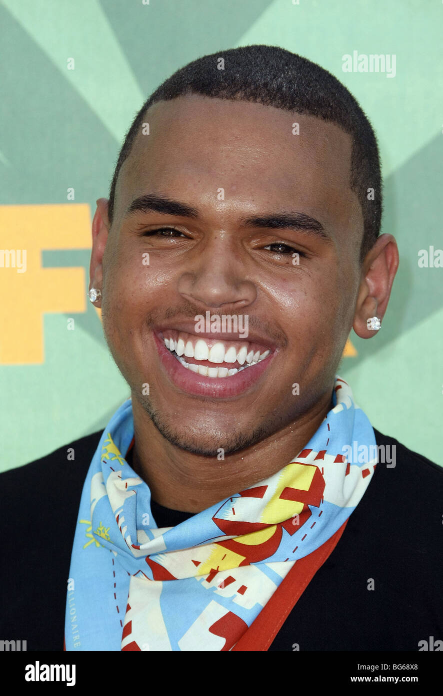 CHRIS BROWN TEEN CHOICE 2008 RED CARPET GIBSON AMPHITHEATRE CALIFORNIA ...