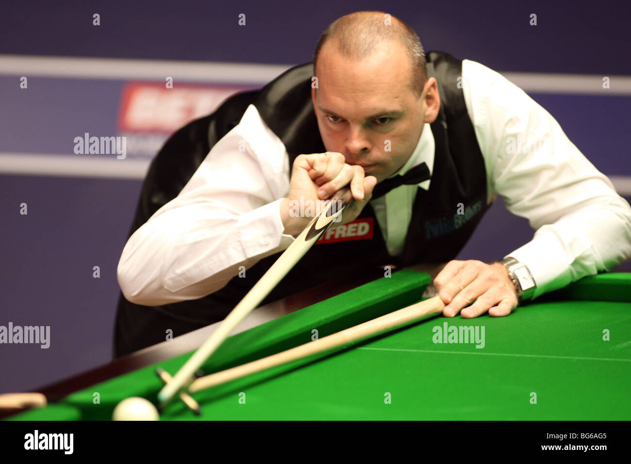 STUART BINGHAM WORLD SNOOKER CHAMPIONSHIP THE CRUCIBLE SHEFFIELD ...