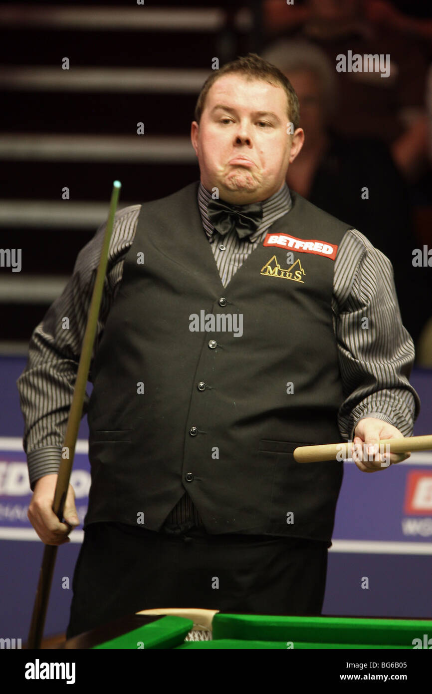 STEPHEN LEE WORLD SNOOKER CHAMPIONSHIP THE CRUCIBLE SHEFFIELD ENGLAND ...