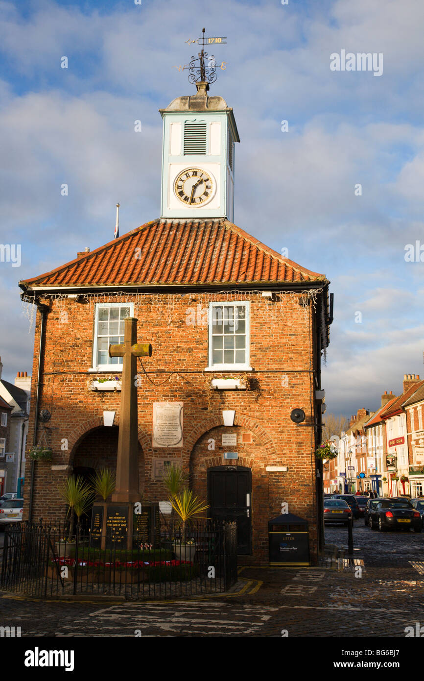Yarm Town Hall and War Memorial Stockton on Tees England Stock Photo ...