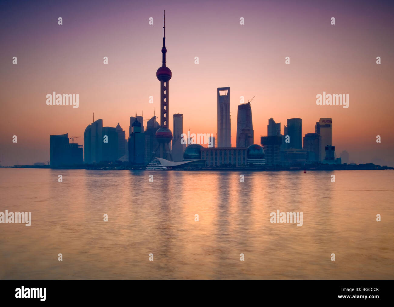 Shanghai river far east hi-res stock photography and images - Alamy