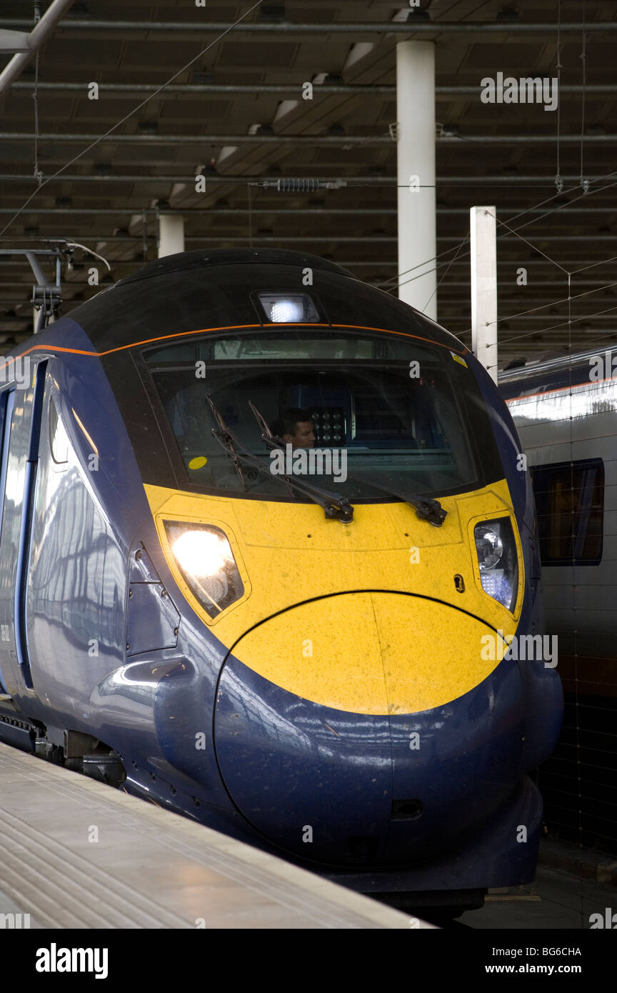 Class 395 Hitachi Olympic Javelin train at St Pancras railway station ...