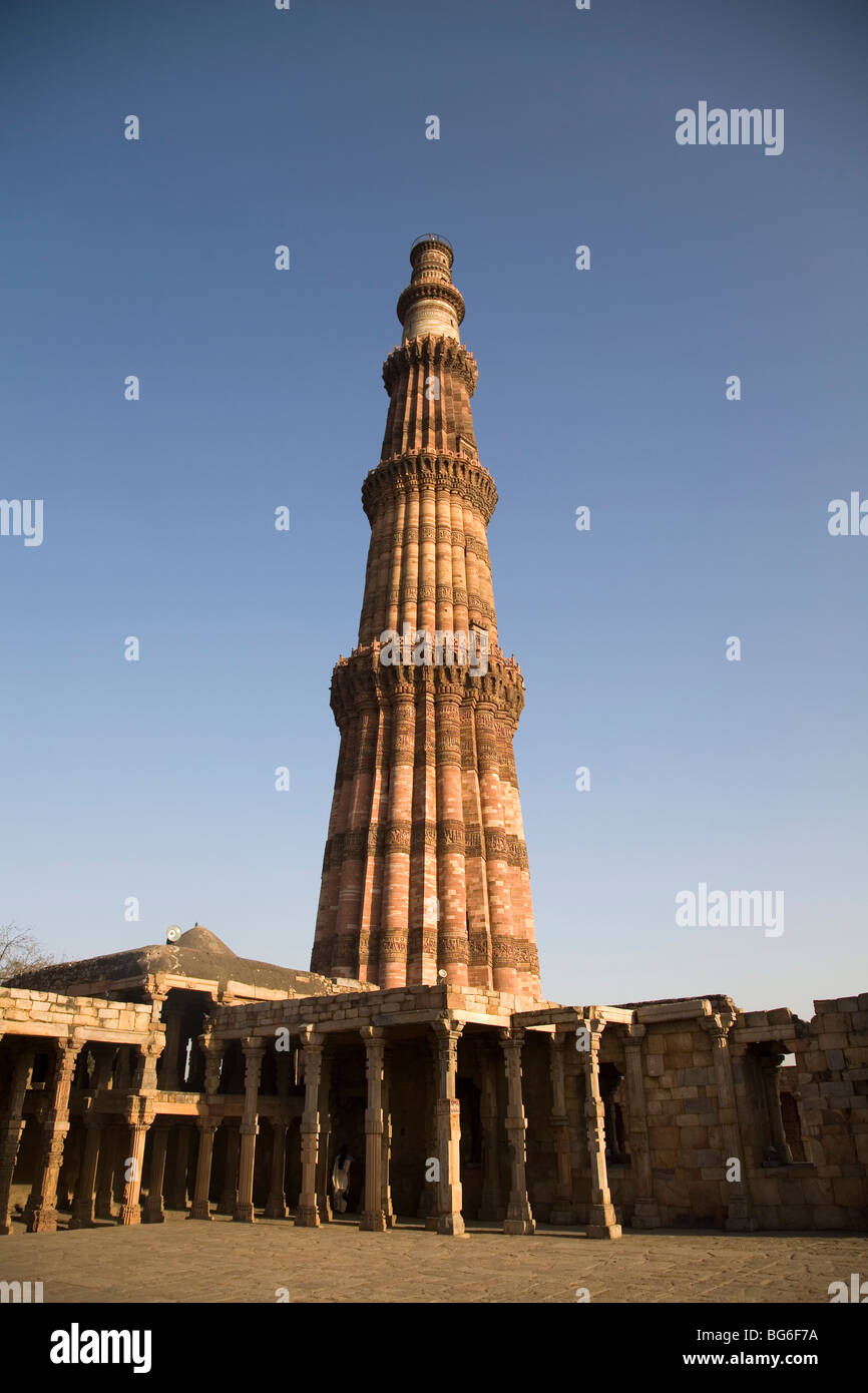 India towers hi-res stock photography and images - Alamy