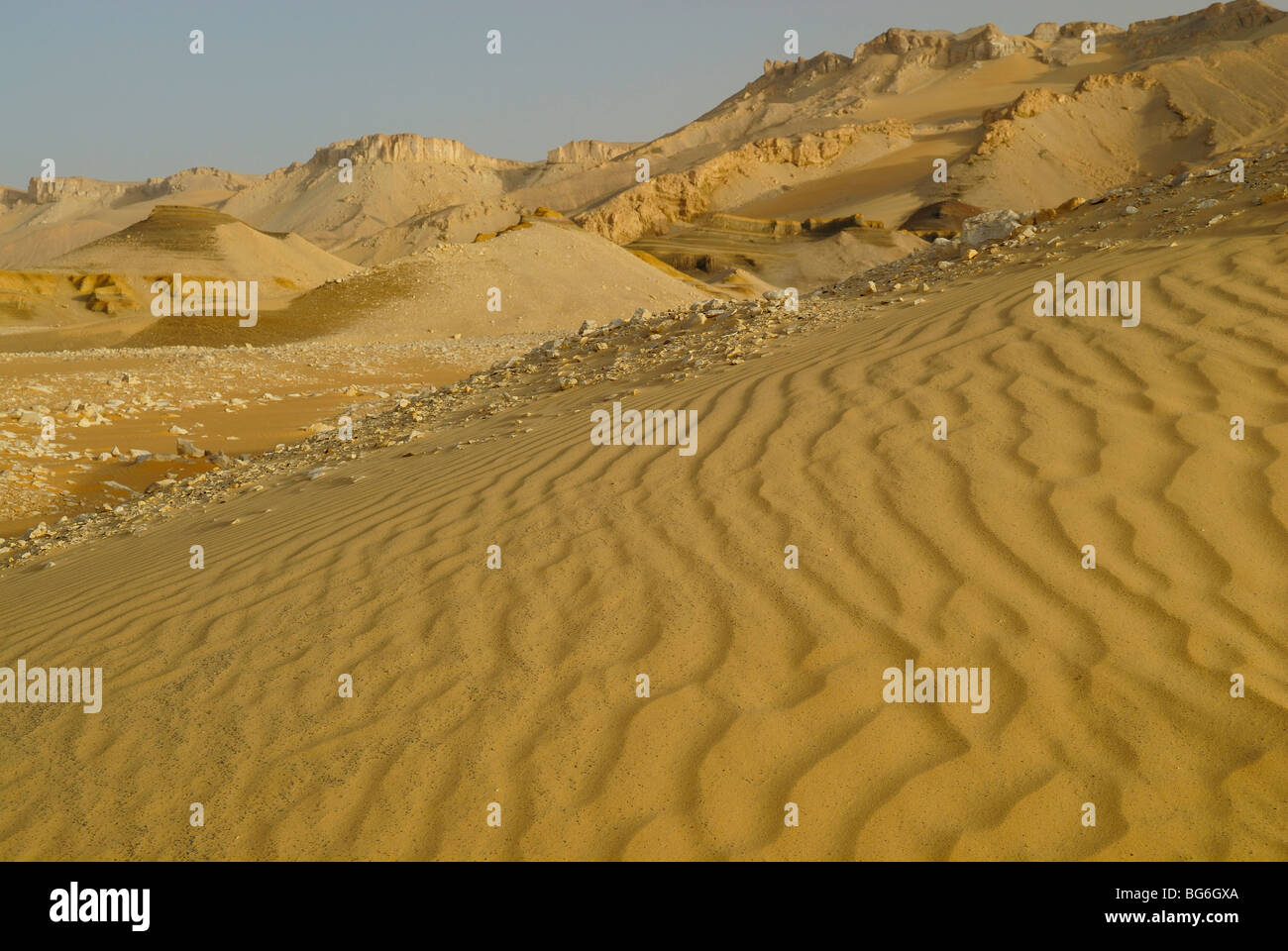 Sandy hills and rocks in the Western desert of Egypt Stock Photo - Alamy
