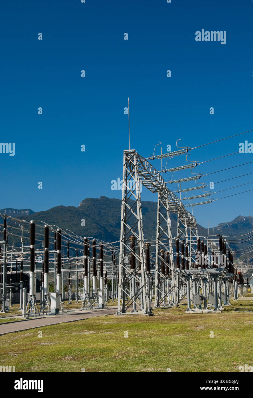 Electricity substation hi-res stock photography and images - Alamy