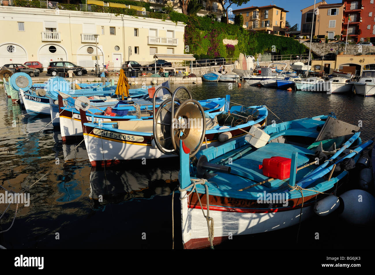 Moored small fishing boats hi-res stock photography and images - Alamy