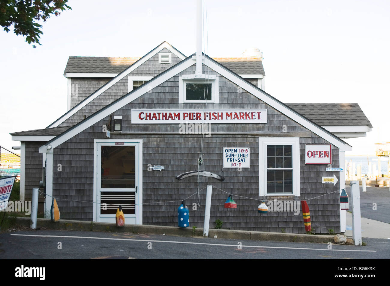 Chatham fish pier hi-res stock photography and images - Alamy